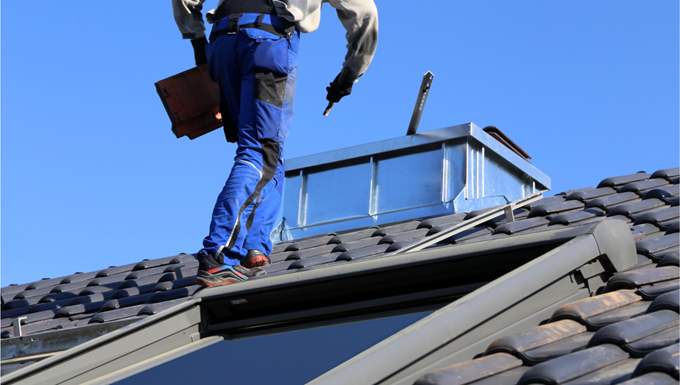 A Residential Roofer in Cedar Rapids Lays Out 3 Devasting Roofing ...